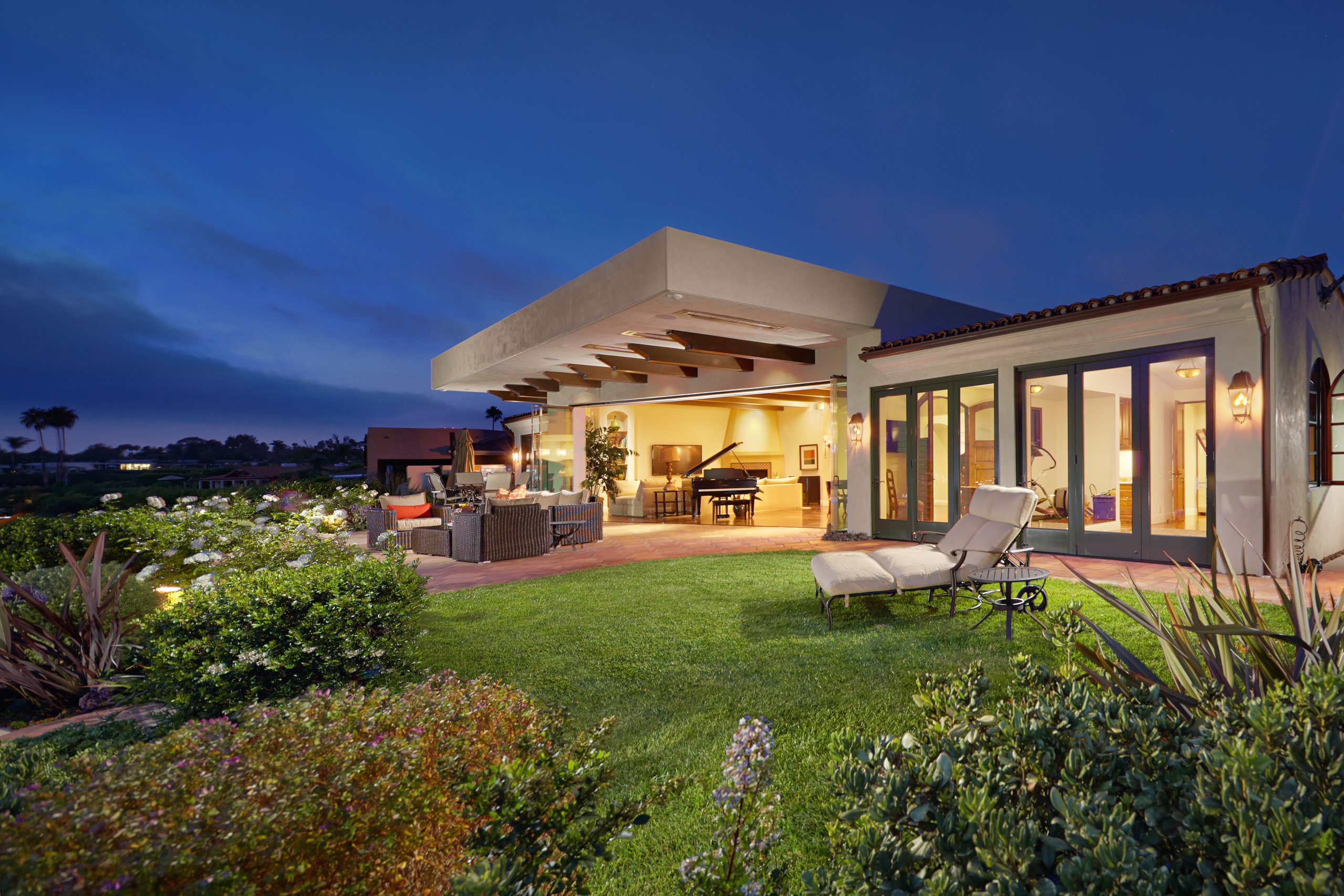 Single-Level Home Combines Views and Amenities